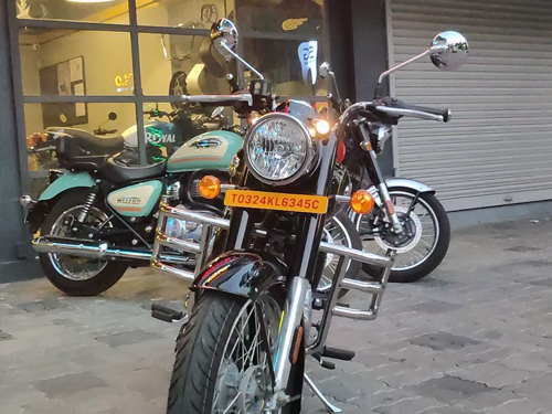 Bikes & Scooter Comparison Tool - Bikeleague India